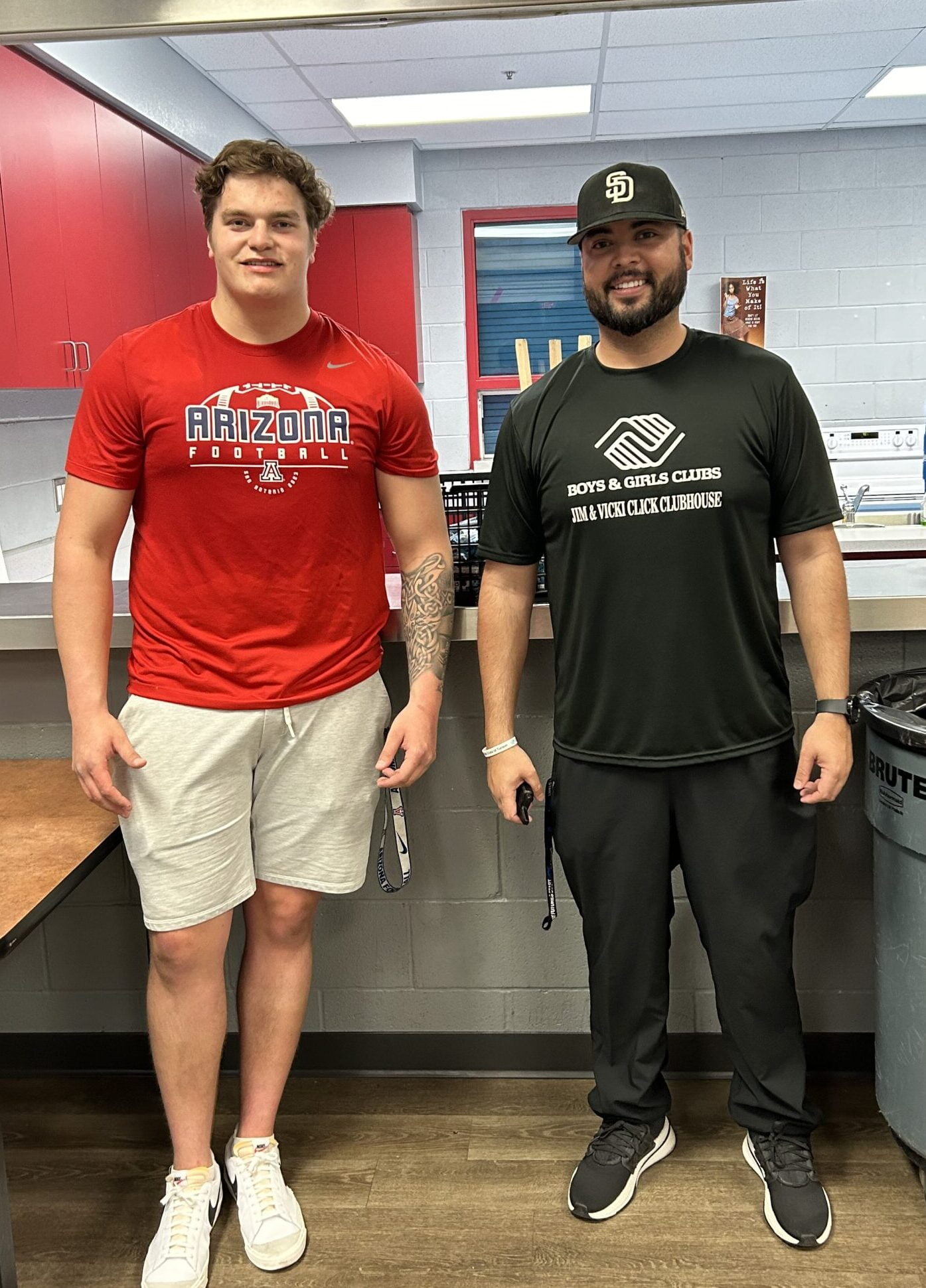 UA football player Leif Magnuson partners with BGCT - Boys & Girls ...